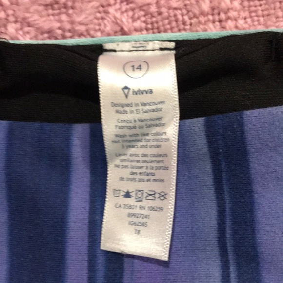 Ivivva | Pants & Jumpsuits | Ivivva Reversible Cropped Leggings | Poshmark